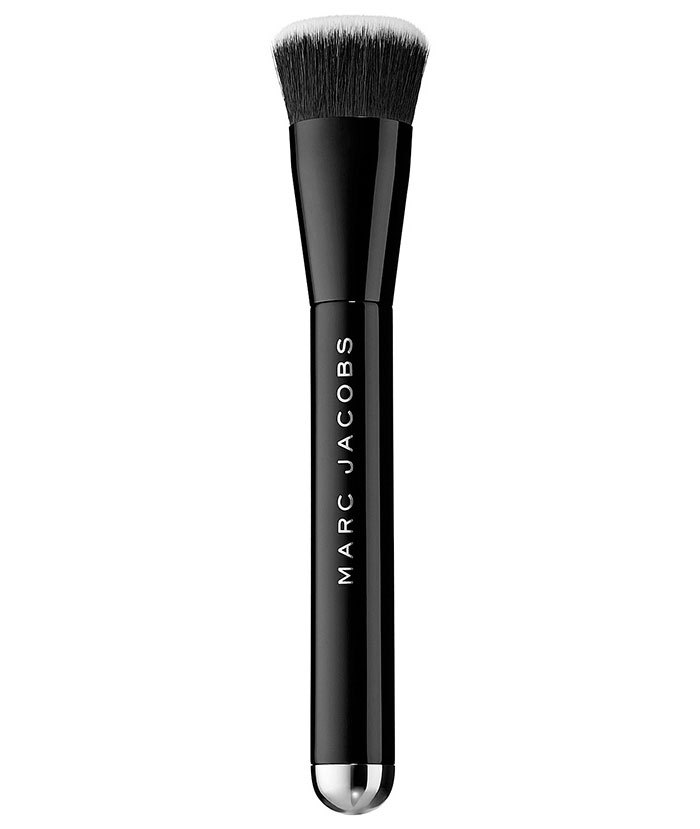 Marc Jacobs Beauty Shape Contour Blush Brush No. 15 | Tools | BeautyAlmanac