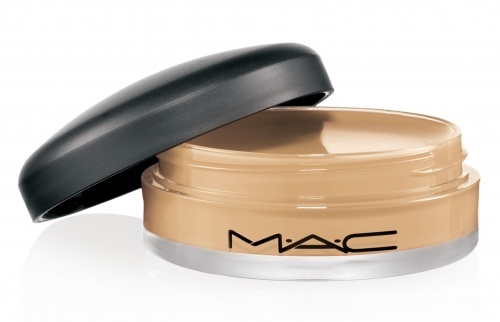 MAC Lip Erase | Makeup | BeautyAlmanac